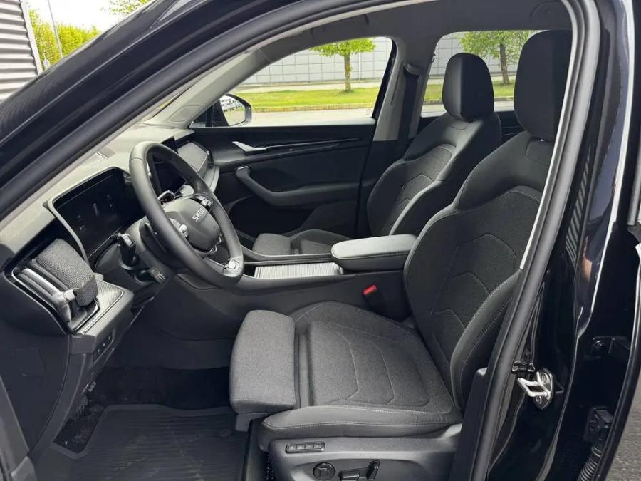 Черный Шкода Kodiaq 2025 в Рига, объемом двигателя 1.50 л и пробегом 23 тыс. км за 34900 €, фото 11 на AUTOMOTO.COM.LV