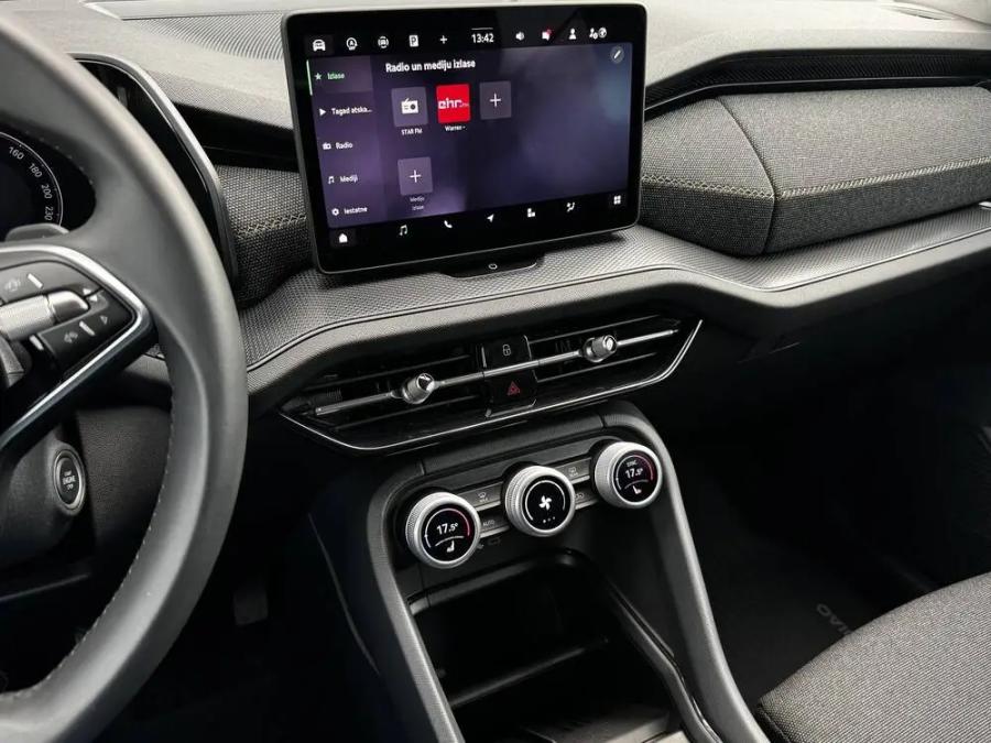 Черный Шкода Kodiaq 2025 в Рига, объемом двигателя 1.50 л и пробегом 23 тыс. км за 34900 €, фото 24 на AUTOMOTO.COM.LV