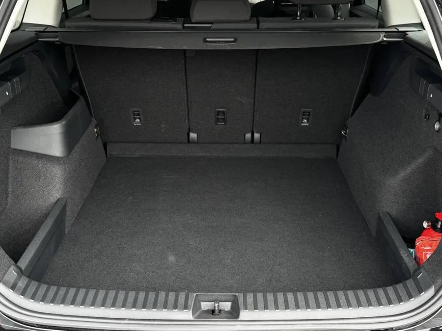 Черный Шкода Kodiaq 2025 в Рига, объемом двигателя 1.50 л и пробегом 23 тыс. км за 34900 €, фото 29 на AUTOMOTO.COM.LV