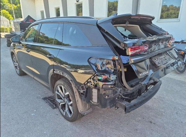 Black Skoda Kodiaq 2025 in Klaipeda, with an engine capacity of 1.97 L and mileage of 101 thousand km for 13000 €, photo 2 on AUTOMOTO.COM.LV