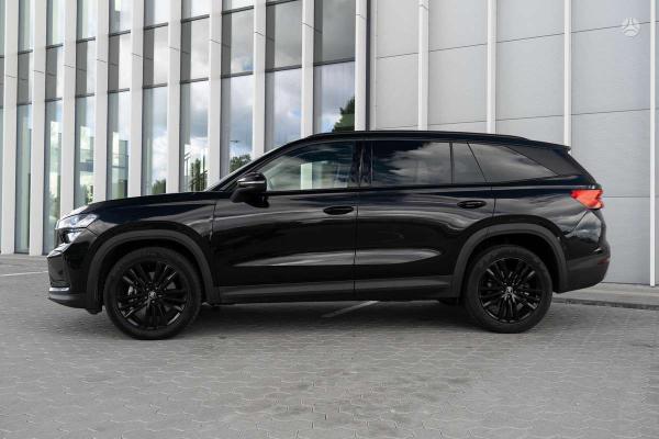 Melns Skoda Kodiaq 2025 Viļņa, ar dzinēja tilpumu 1.97 L un nobraukumu 16 tūkst. km par 35500 €, foto 4 vietnē AUTOMOTO.COM.LV