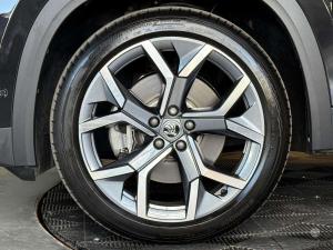 Melns Skoda Kodiaq 2025 Kauņa, ar dzinēja tilpumu 1.97 L un nobraukumu 5 tūkst. km par 45990 €, foto 8 vietnē AUTOMOTO.COM.LV