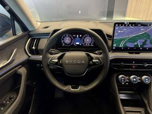 Melns Skoda Kodiaq 2025 Kauņa, ar dzinēja tilpumu 1.97 L un nobraukumu 5 tūkst. km par 45990 €, foto 19 vietnē AUTOMOTO.COM.LV