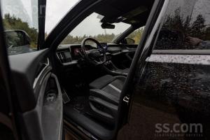 Black Skoda Kodiaq 2025 in Riga, with an engine capacity of 2.00 L and mileage of 84 thousand km for 34300 €, photo 23 on AUTOMOTO.COM.LV