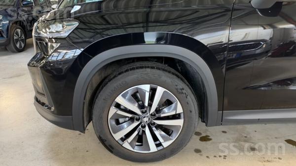 Черный Шкода Kodiaq 2025 в Рига, объемом двигателя 1.50 л и пробегом 10 тыс. км за 32900 €, фото 9 на AUTOMOTO.COM.LV