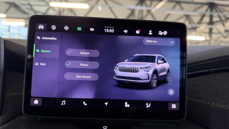 Melns Skoda Kodiaq 2025 Rīga, ar dzinēja tilpumu 1.50 L un nobraukumu 10 tūkst. km par 32900 €, foto 24 vietnē AUTOMOTO.COM.LV