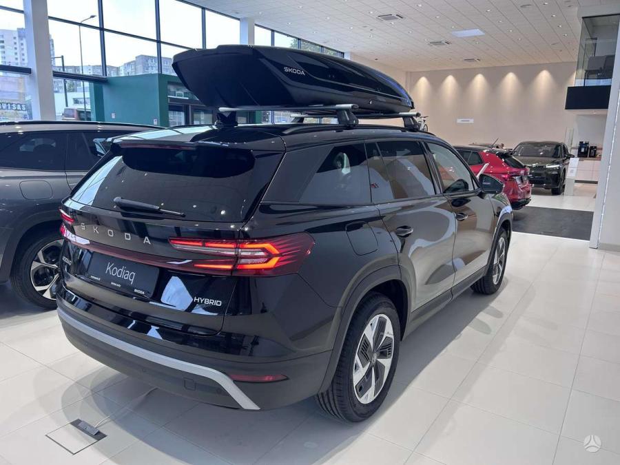 Black Skoda Kodiaq 2026 in Vilnius, with an engine capacity of 1.50 L and mileage of 2 thousand km for 37890 €, photo 5 on AUTOMOTO.COM.LV