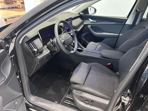 Melns Skoda Kodiaq 2026 Viļņa, ar dzinēja tilpumu 1.50 L un nobraukumu 2 tūkst. km par 37890 €, foto 7 vietnē AUTOMOTO.COM.LV