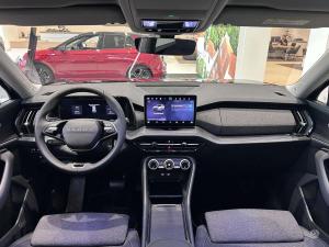 Black Skoda Kodiaq 2026 in Vilnius, with an engine capacity of 1.50 L and mileage of 2 thousand km for 37890 €, photo 15 on AUTOMOTO.COM.LV