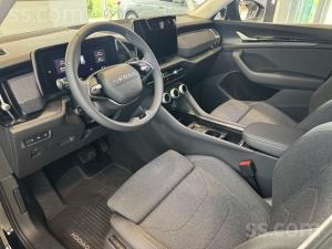 Melns Skoda Kodiaq 2026 Valmiera, ar dzinēja tilpumu 1.50 L un nobraukumu 0 tūkst. km par 42400 €, foto 8 vietnē AUTOMOTO.COM.LV