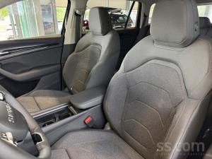 Melns Skoda Kodiaq 2026 Valmiera, ar dzinēja tilpumu 1.50 L un nobraukumu 0 tūkst. km par 42400 €, foto 9 vietnē AUTOMOTO.COM.LV