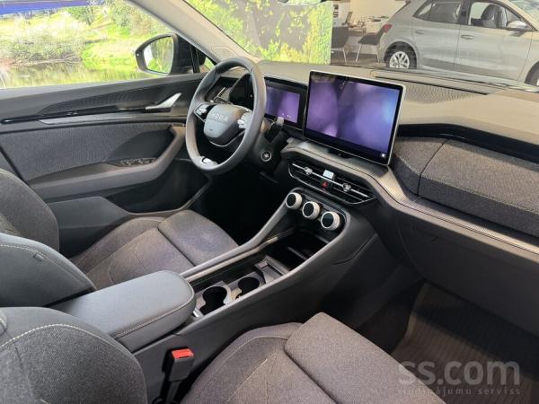 Melns Skoda Kodiaq 2026 Valmiera, ar dzinēja tilpumu 1.50 L un nobraukumu 0 tūkst. km par 42400 €, foto 9 vietnē AUTOMOTO.COM.LV