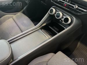 Melns Skoda Kodiaq 2026 Valmiera, ar dzinēja tilpumu 1.50 L un nobraukumu 0 tūkst. km par 42400 €, foto 13 vietnē AUTOMOTO.COM.LV