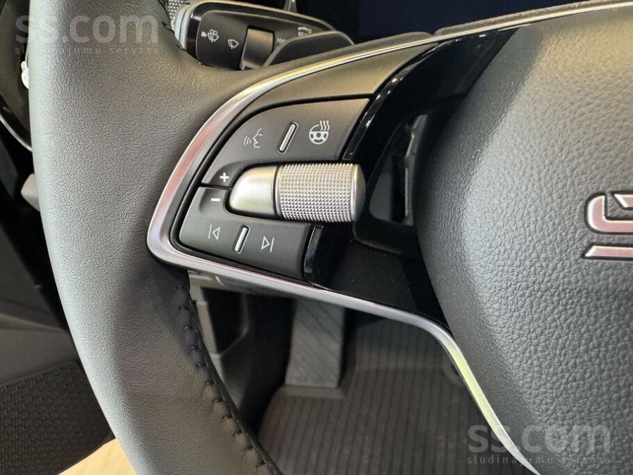 Melns Skoda Kodiaq 2026 Valmiera, ar dzinēja tilpumu 1.50 L un nobraukumu 0 tūkst. km par 42400 €, foto 15 vietnē AUTOMOTO.COM.LV