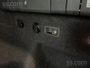 Melns Skoda Kodiaq 2026 Valmiera, ar dzinēja tilpumu 1.50 L un nobraukumu 0 tūkst. km par 42400 €, foto 28 vietnē AUTOMOTO.COM.LV