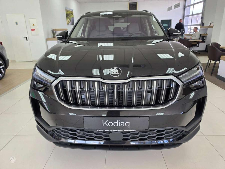 Черный Шкода Kodiaq 2026 в Шяуляй, объемом двигателя 1.97 л и пробегом 0 тыс. км за 46910 €, фото 4 на AUTOMOTO.COM.LV