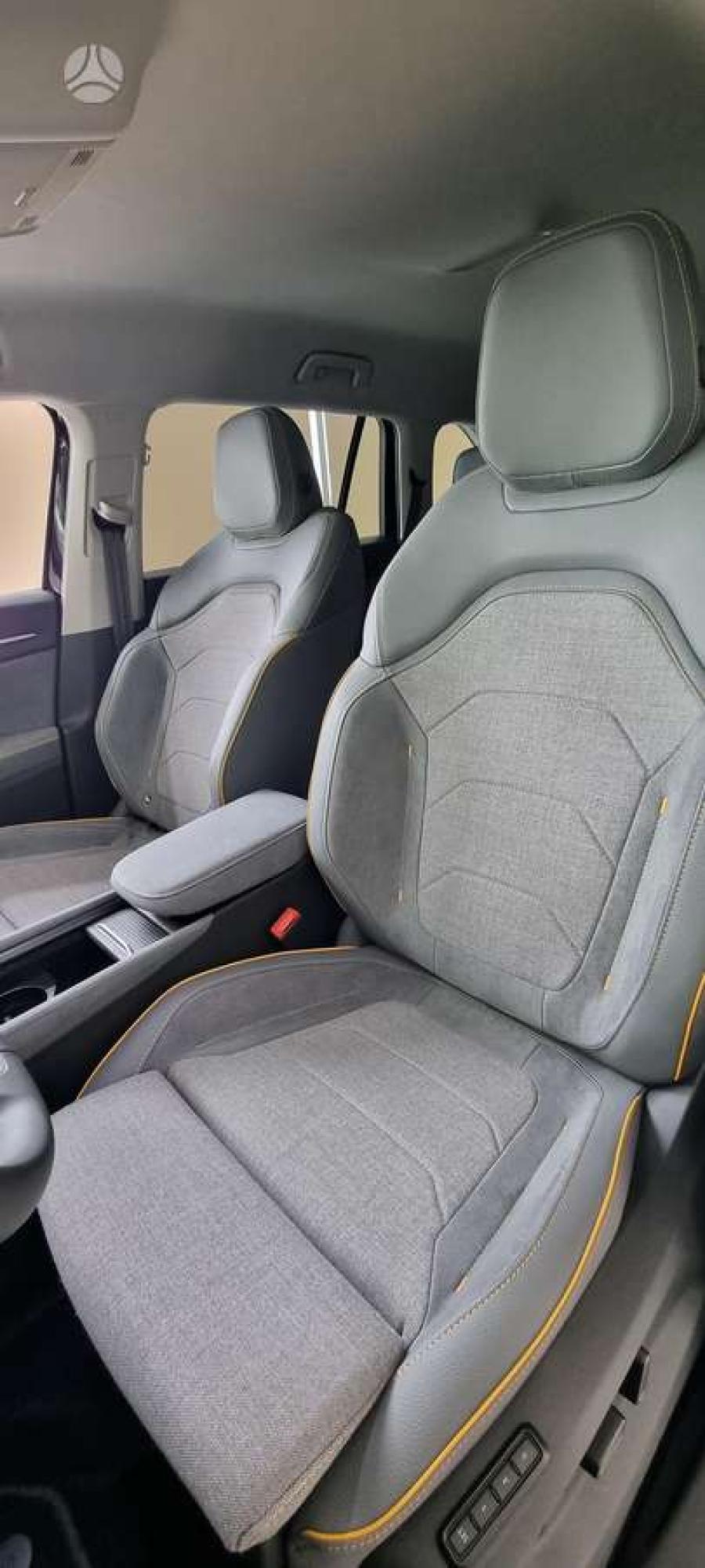 Black Skoda Kodiaq 2026 in Klaipeda, with an engine capacity of 1.50 L and mileage of 0 thousand km for 42500 €, photo 6 on AUTOMOTO.COM.LV