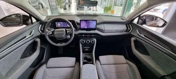 Black Skoda Kodiaq 2026 in Klaipeda, with an engine capacity of 1.50 L and mileage of 0 thousand km for 42500 €, photo 6 on AUTOMOTO.COM.LV