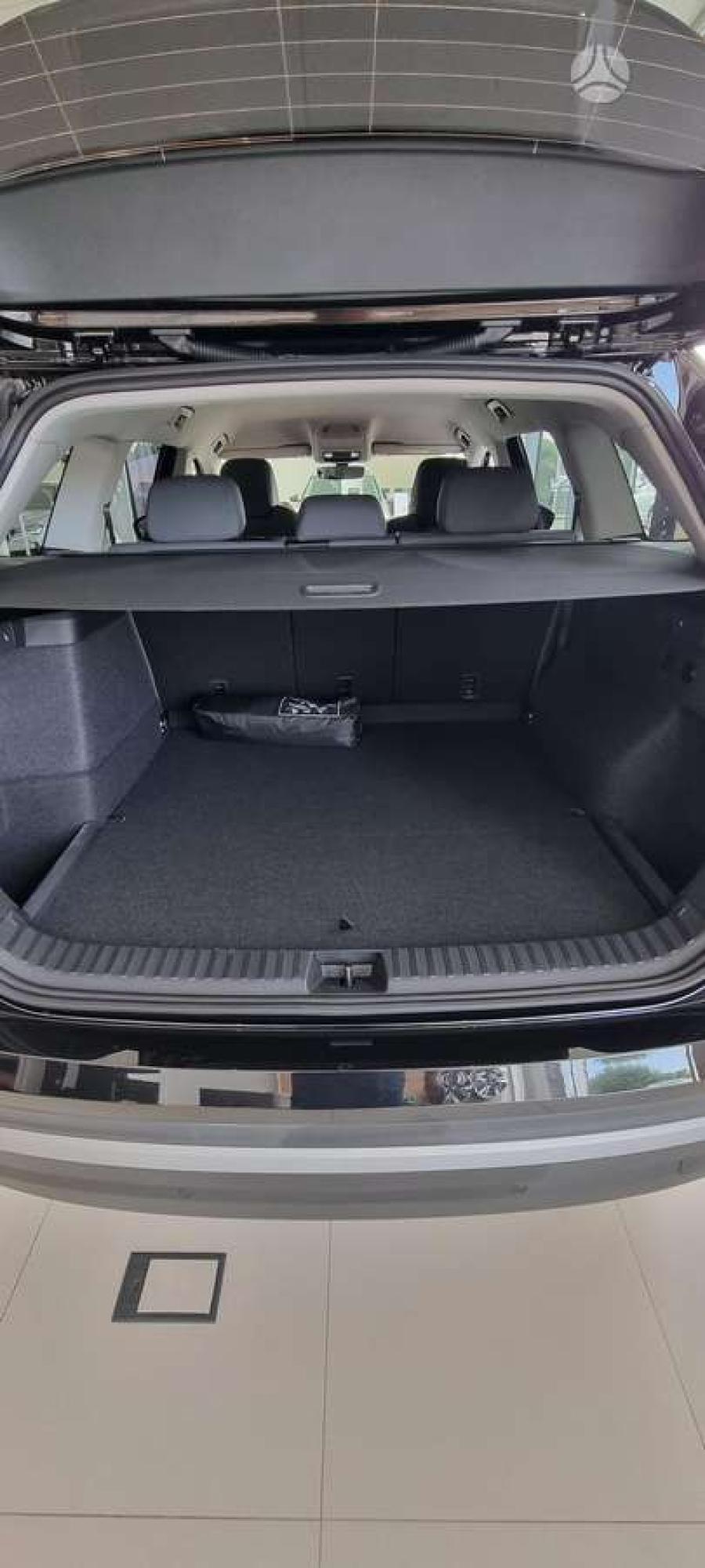 Black Skoda Kodiaq 2026 in Klaipeda, with an engine capacity of 1.50 L and mileage of 0 thousand km for 42500 €, photo 16 on AUTOMOTO.COM.LV