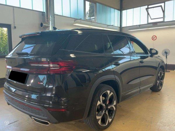 Melns Skoda Kodiaq 2026 Viļņa, ar dzinēja tilpumu 1.98 L un nobraukumu 8 tūkst. km par 51682 €, foto 5 vietnē AUTOMOTO.COM.LV