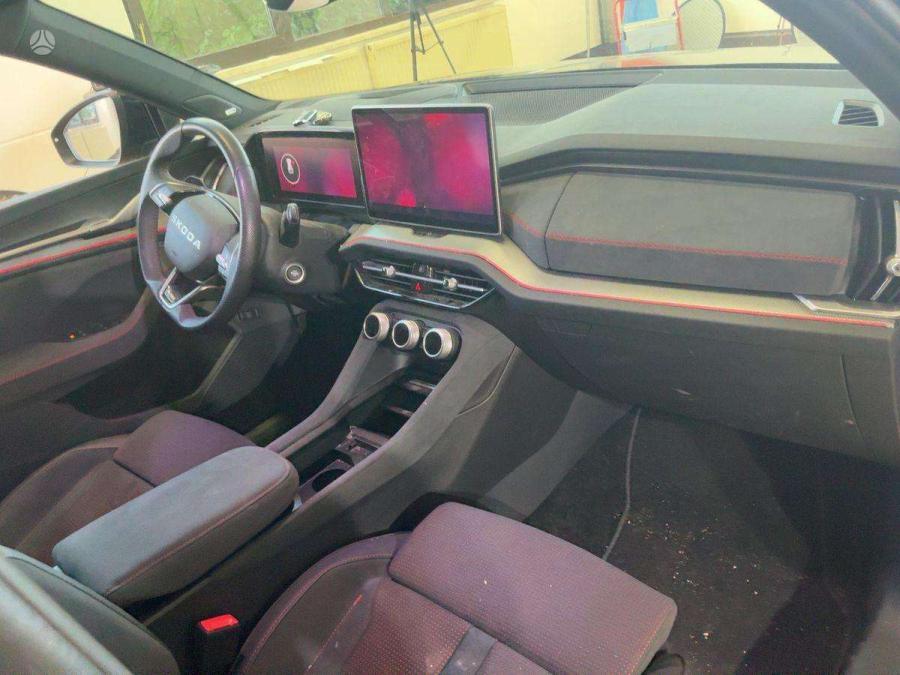 Melns Skoda Kodiaq 2026 Viļņa, ar dzinēja tilpumu 1.98 L un nobraukumu 8 tūkst. km par 51682 €, foto 9 vietnē AUTOMOTO.COM.LV