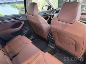 Melns Skoda Kodiaq 2026 Valmiera, ar dzinēja tilpumu 1.50 L un nobraukumu 0 tūkst. km par 45500 €, foto 13 vietnē AUTOMOTO.COM.LV