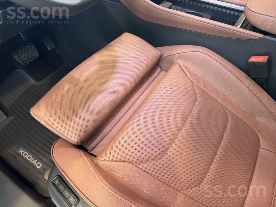 Melns Skoda Kodiaq 2026 Valmiera, ar dzinēja tilpumu 1.50 L un nobraukumu 0 tūkst. km par 45500 €, foto 14 vietnē AUTOMOTO.COM.LV