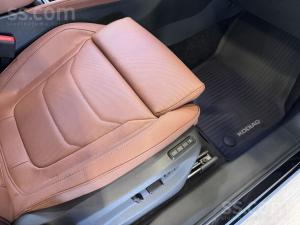Melns Skoda Kodiaq 2026 Valmiera, ar dzinēja tilpumu 1.50 L un nobraukumu 0 tūkst. km par 45500 €, foto 16 vietnē AUTOMOTO.COM.LV