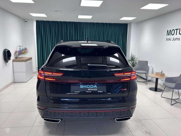 Black Skoda Kodiaq 2026 in Vilnius, with an engine capacity of 1.98 L and mileage of 0 thousand km for 56660 €, photo 6 on AUTOMOTO.COM.LV