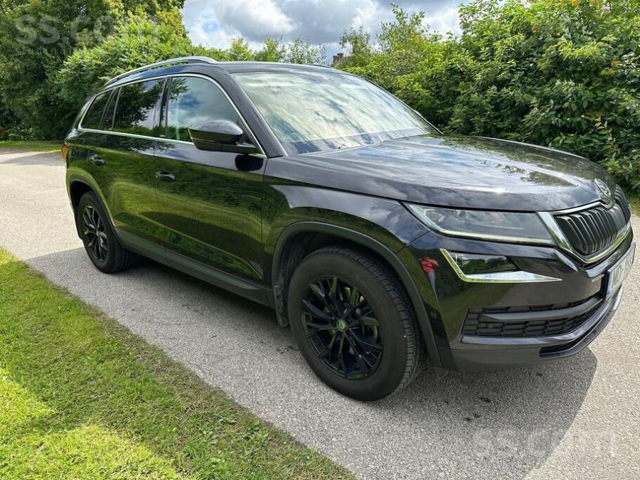 Black Skoda Kodiaq 2017 in Bauska, with an engine capacity of 2.00 L and mileage of 179 thousand km for 15500 €, photo 3 on AUTOMOTO.COM.LV