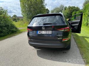 Black Skoda Kodiaq 2017 in Bauska, with an engine capacity of 2.00 L and mileage of 179 thousand km for 15500 €, photo 6 on AUTOMOTO.COM.LV