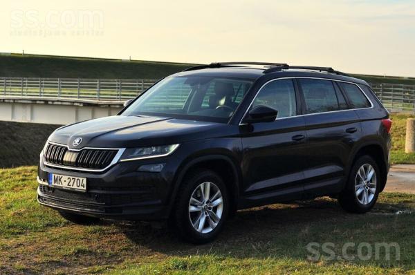 Melns Skoda Kodiaq 2020 Rīga, ar dzinēja tilpumu 1.50 L un nobraukumu 145 tūkst. km par 20500 €, foto 2 vietnē AUTOMOTO.COM.LV