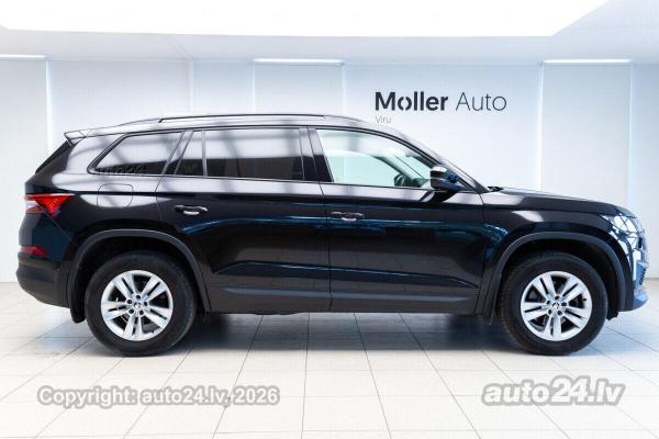 Black Skoda Kodiaq 2023 in Johvi, with an engine capacity of 2.00 L and mileage of 68 thousand km for 30990 €, photo 3 on AUTOMOTO.COM.LV