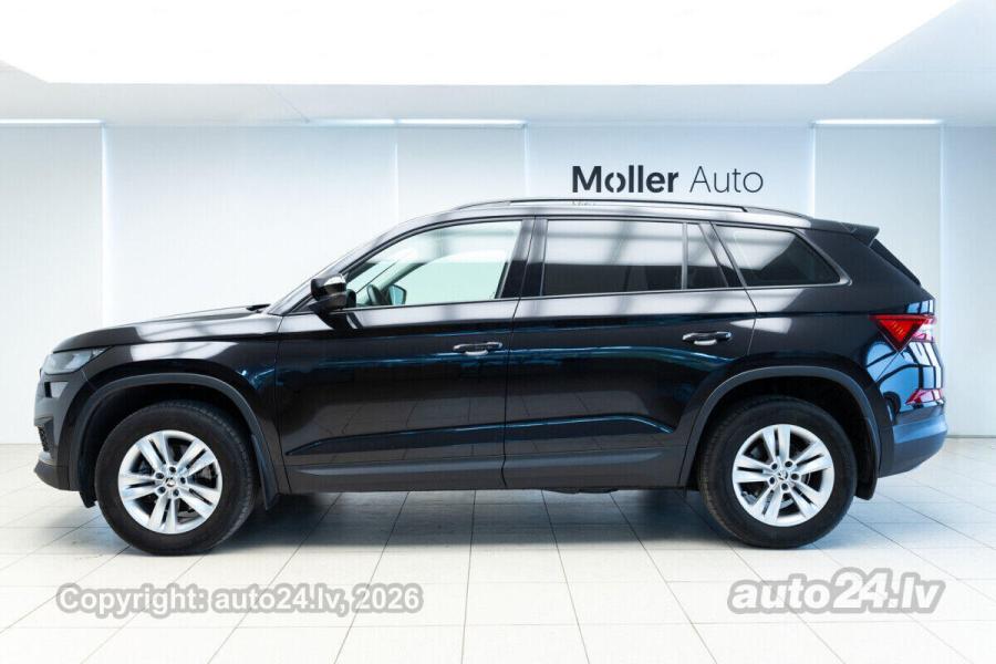 Melns Skoda Kodiaq 2023 Jehvi, ar dzinēja tilpumu 2.00 L un nobraukumu 68 tūkst. km par 30990 €, foto 4 vietnē AUTOMOTO.COM.LV