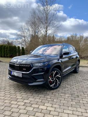 Black Skoda Kodiaq 2023 in Riga, with an engine capacity of 2.00 L and mileage of 69 thousand km for 36500 €, photo  on AUTOMOTO.COM.LV