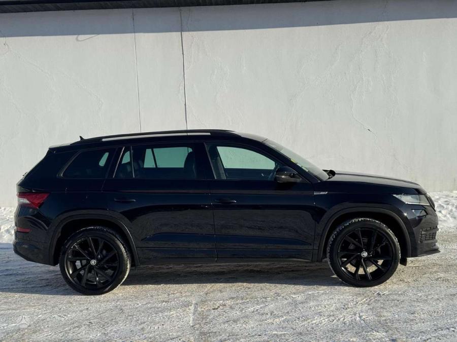 Melns Skoda Kodiaq 2018 Tauragė, ar dzinēja tilpumu 2.00 L un nobraukumu 303 tūkst. km par 16500 €, foto 3 vietnē AUTOMOTO.COM.LV
