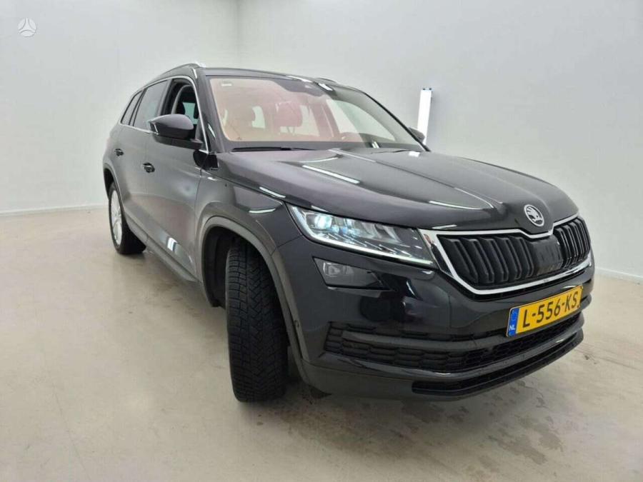Black Skoda Kodiaq 2021 in Vilnius, with an engine capacity of 1.50 L and mileage of 190 thousand km for 21054 €, photo 3 on AUTOMOTO.COM.LV