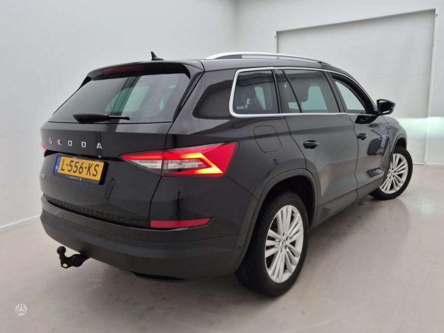 Black Skoda Kodiaq 2021 in Vilnius, with an engine capacity of 1.50 L and mileage of 190 thousand km for 21054 €, photo 4 on AUTOMOTO.COM.LV
