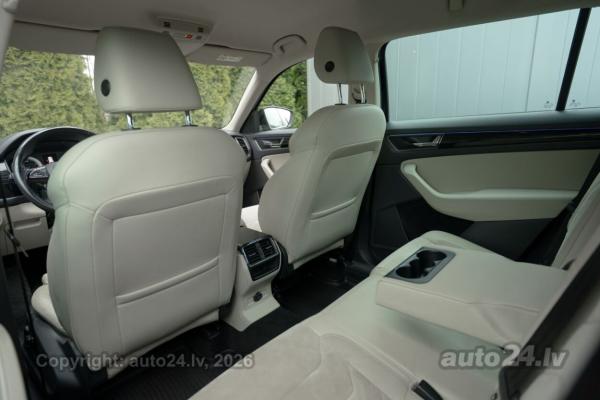 Melns Skoda Kodiaq 2017 Tallina, ar dzinēja tilpumu 2.00 L un nobraukumu 119 tūkst. km par 18790 €, foto 11 vietnē AUTOMOTO.COM.LV