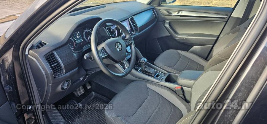 Melns Skoda Kodiaq 2017 Tallina, ar dzinēja tilpumu 2.00 L un nobraukumu 135 tūkst. km par 20500 €, foto 10 vietnē AUTOMOTO.COM.LV