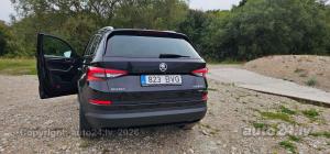 Black Skoda Kodiaq 2017 in Narva, with an engine capacity of 2.00 L and mileage of 107 thousand km for 22000 €, photo 5 on AUTOMOTO.COM.LV