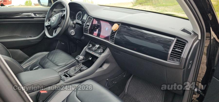 Black Skoda Kodiaq 2017 in Narva, with an engine capacity of 2.00 L and mileage of 107 thousand km for 22000 €, photo 13 on AUTOMOTO.COM.LV