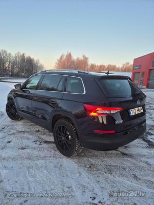 Black Skoda Kodiaq 2018 in Parnu, with an engine capacity of 2.00 L and mileage of 153 thousand km for 23000 €, photo 7 on AUTOMOTO.COM.LV