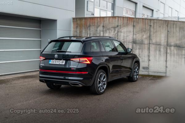 Melns Skoda Kodiaq 2019 Tartu, ar dzinēja tilpumu 2.00 L un nobraukumu 137 tūkst. km par 28900 €, foto 11 vietnē AUTOMOTO.COM.LV