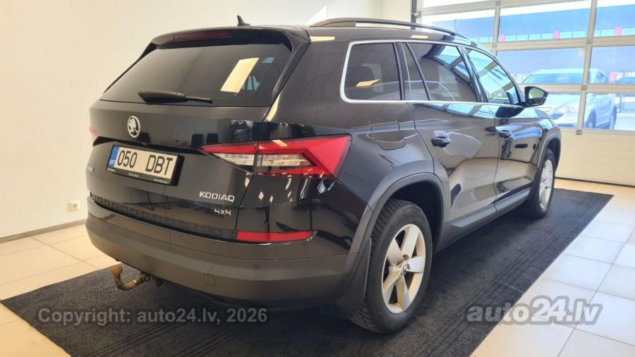 Melns Skoda Kodiaq 2019 Tartu, ar dzinēja tilpumu 2.00 L un nobraukumu 166 tūkst. km par 23500 €, foto 3 vietnē AUTOMOTO.COM.LV