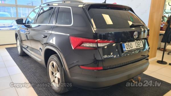 Melns Skoda Kodiaq 2019 Tartu, ar dzinēja tilpumu 2.00 L un nobraukumu 166 tūkst. km par 23500 €, foto 4 vietnē AUTOMOTO.COM.LV