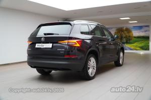 Melns Skoda Kodiaq 2019 Tallina, ar dzinēja tilpumu 2.00 L un nobraukumu 180 tūkst. km par 24900 €, foto 5 vietnē AUTOMOTO.COM.LV