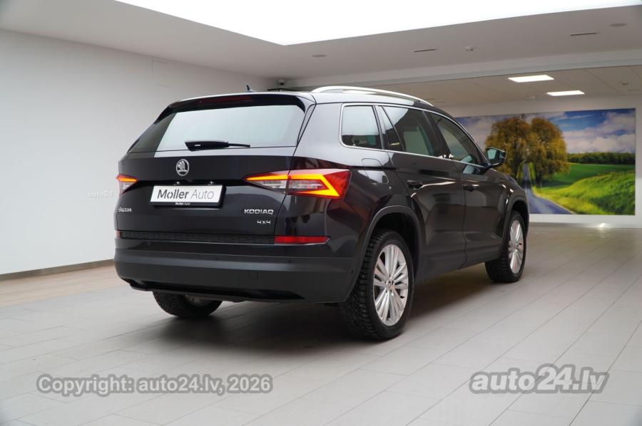 Melns Skoda Kodiaq 2019 Tallina, ar dzinēja tilpumu 2.00 L un nobraukumu 180 tūkst. km par 24900 €, foto 5 vietnē AUTOMOTO.COM.LV