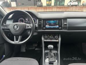 Black Skoda Kodiaq 2019 in Tallinn, with an engine capacity of 2.00 L and mileage of 172 thousand km for 21500 €, photo 4 on AUTOMOTO.COM.LV