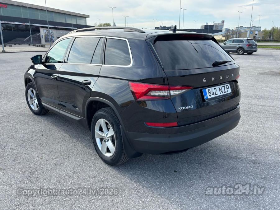 Melns Skoda Kodiaq 2020 Tallina, ar dzinēja tilpumu 1.50 L un nobraukumu 85 tūkst. km par 27800 €, foto 5 vietnē AUTOMOTO.COM.LV